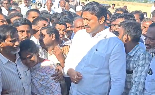 మాట‌ల‌కంద‌ని విషాదం.. బాధితుల‌కు వైఎస్ అవినాష్ అండ‌! Great Andhra